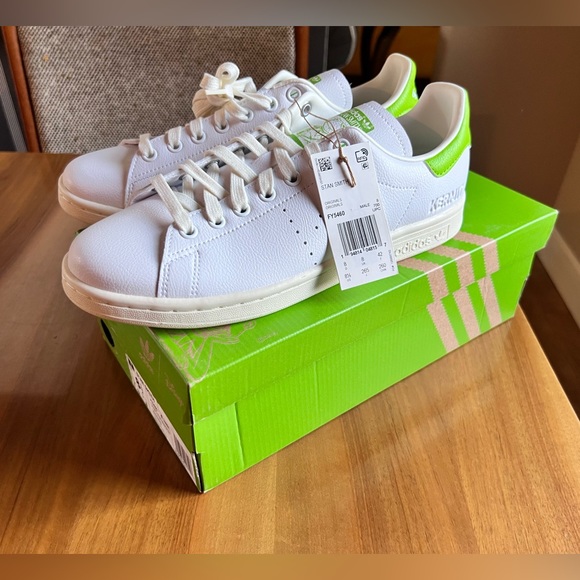 adidas | Shoes | Adidas X Disney Stan Smith Kermit The Frog Shoes ...